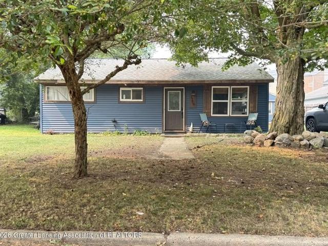 1308 Warwick Dr, Lansing, MI 48910