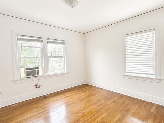 1308 1/2 S Van Ness Avenue