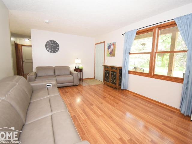 13092 Beardslee Road