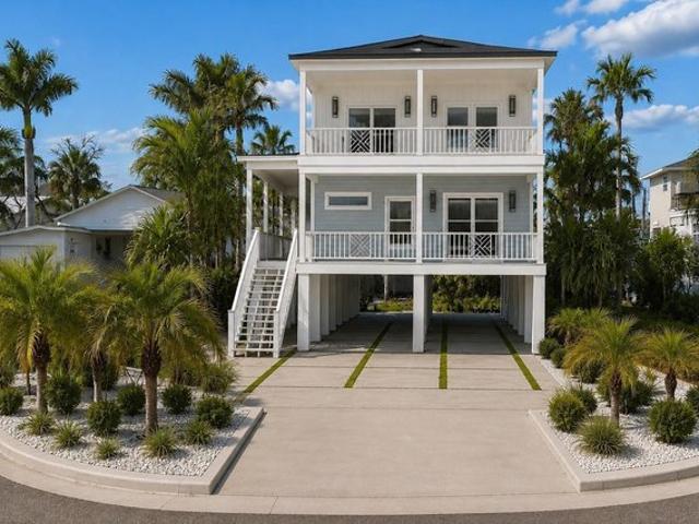 13098 Boca Ciega Ave, Madeira Beach, FL 33708