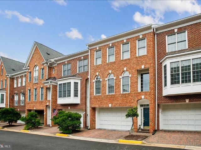 1309 Mclean Crest Court
