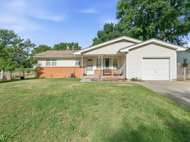 1309 N Baltimore Ave, Derby, KS 67037