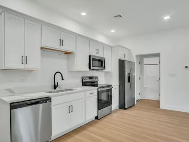 1309 N Bridge Street