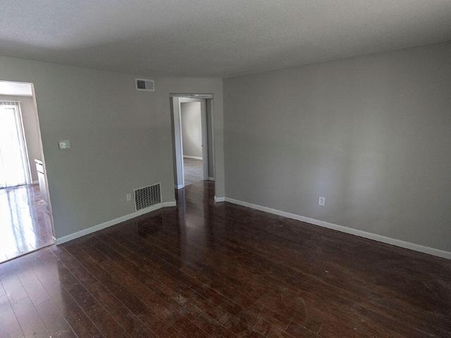 1309 n golf blvd b