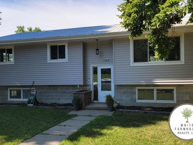 1309 Avenue J, Wisner, NE 68791