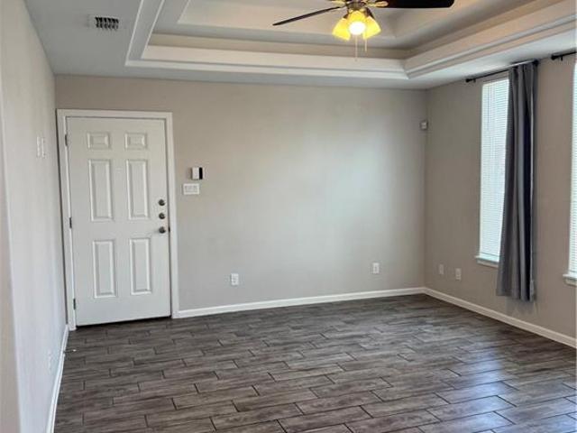1309 Alta Vista Avenue 3