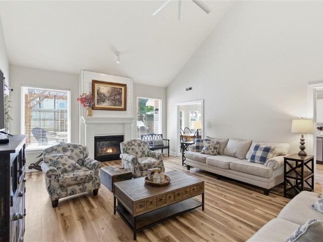 1309 Barberry Lane