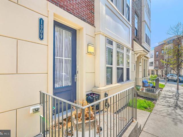 1309 Benjamin Street