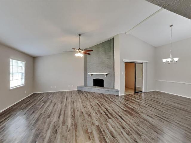 1309 Crestview Drive