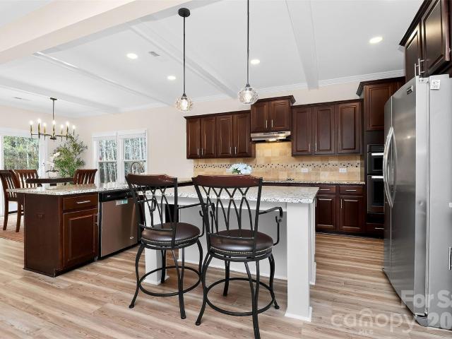 1309 Huntcliff Drive
