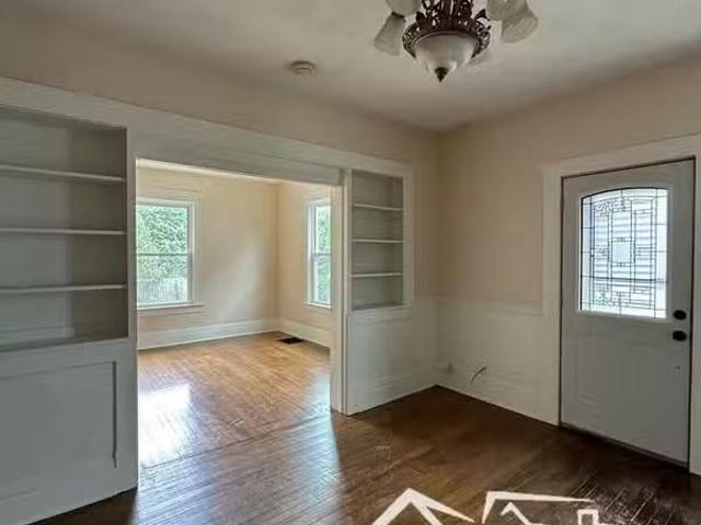 1309 Hawthorne Avenue Lower 1309 Hawthorne Ave