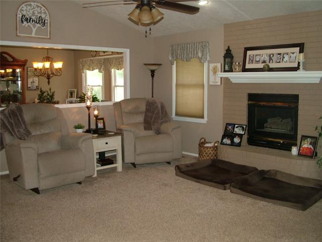 1309 Laurel Road