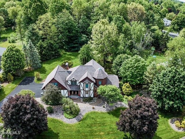 1309 Partridge Dr, Castleton, NY 12033