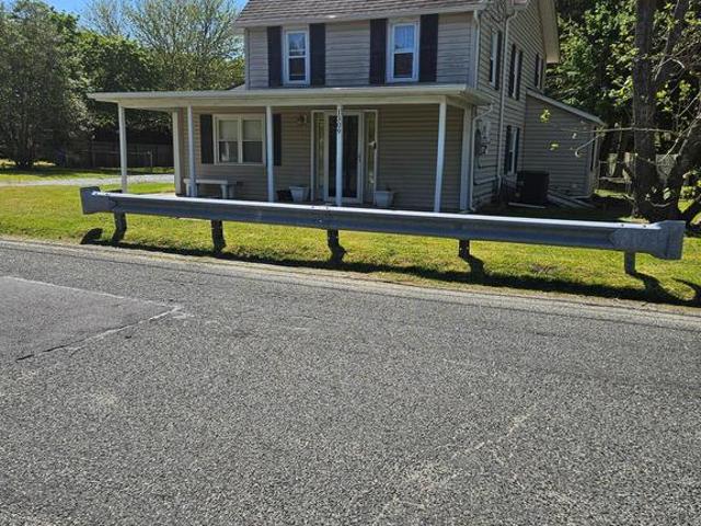 1309 Pleasant Drive
