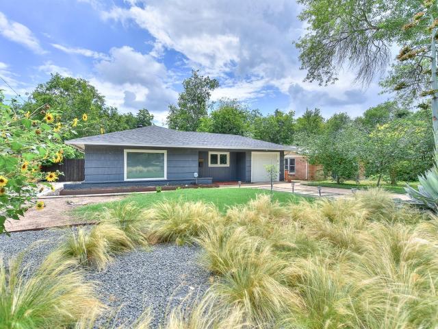 1309 Ridgemont Dr