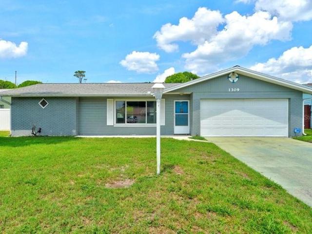 1309 Suwanee Rd, Daytona Beach, FL 32114