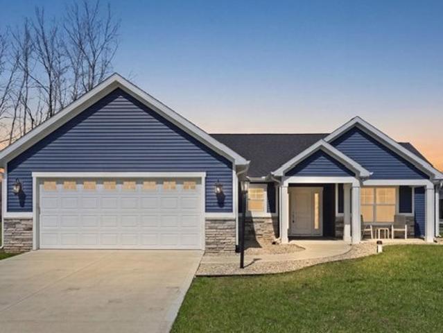 1309 Tuscany Xing, Winona Lake, IN 46590