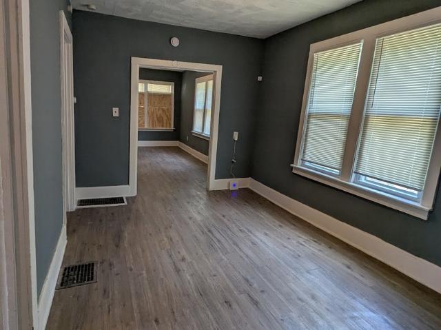 1309 W 110th Place