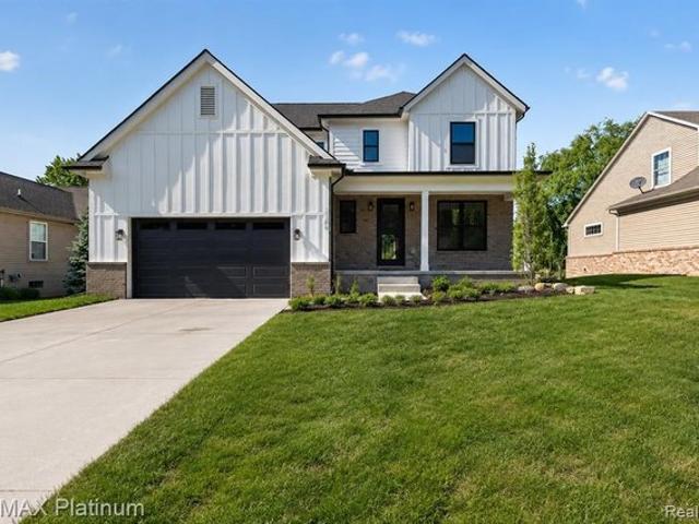 1309 Walloon Way, Orion, MI 48360