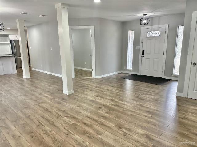 1309 Zinnia Avenue