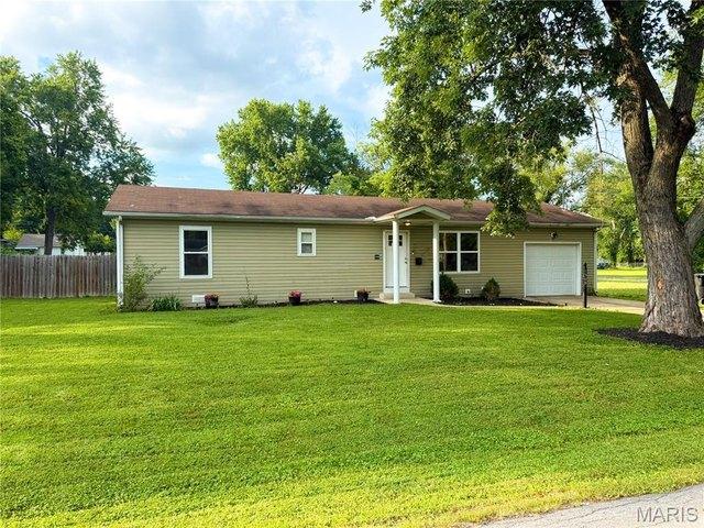 1309 2nd St, Cottage Hills, IL 62018