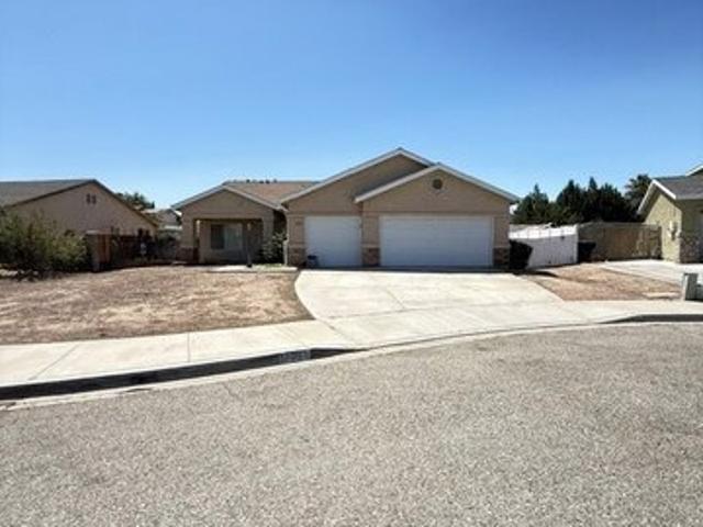 13003 Lehigh Ct, Victorville, CA 92392