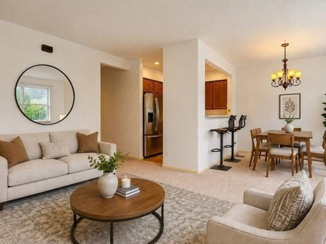 13000 Admiralty Way Apt C205, Everett, WA 98204