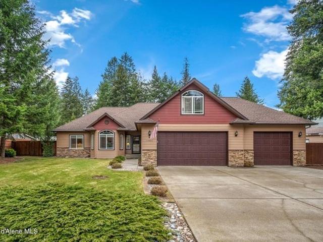 13001 N Ferndale Dr, Hayden, ID 83835