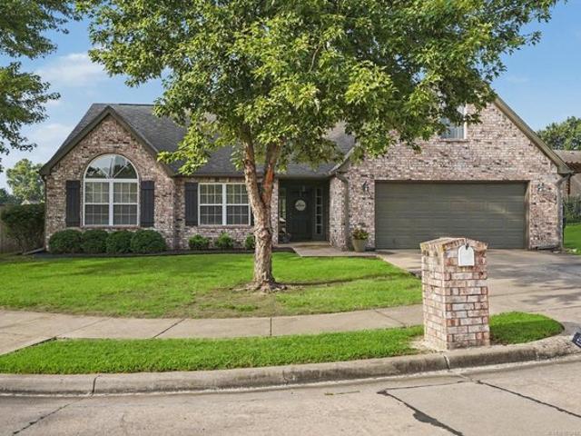 13004 E 93rd Ct N, Owasso, OK 74055