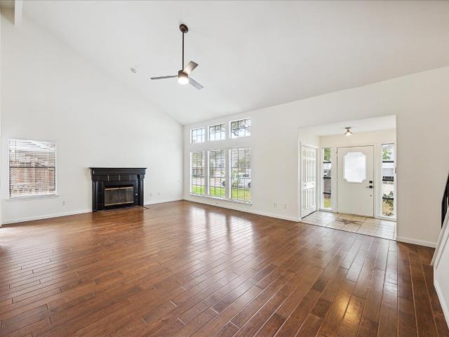 13004 Sinton Ln