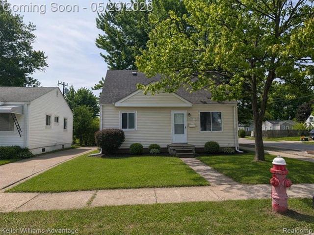 13006 Sherman Ave, Warren, MI 48089