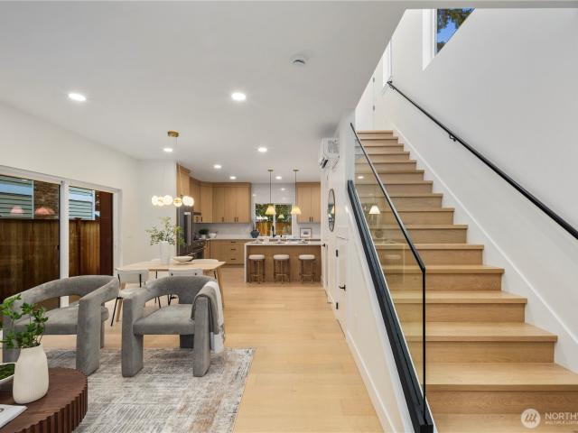 13009 NE 104th Place