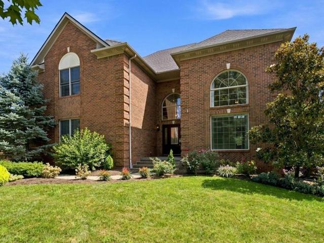 1300 Mumford Ln, Lexington, KY 40513