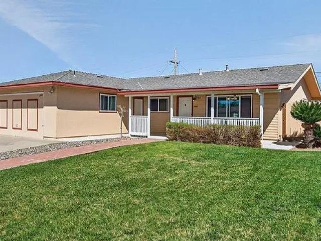 1300 Mesa Drive