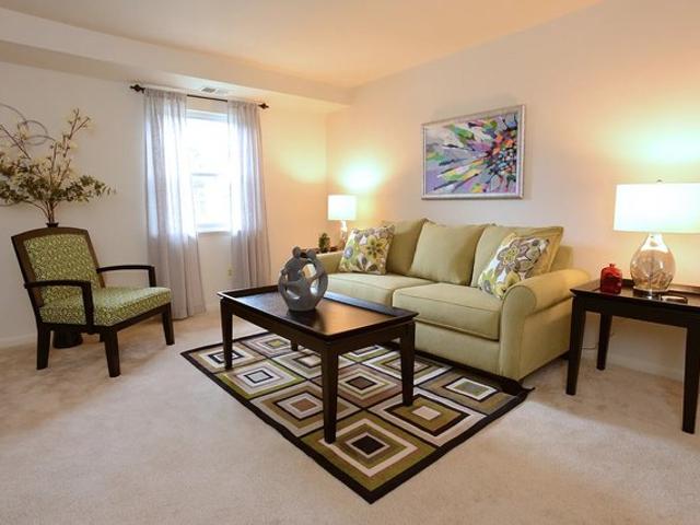1300 Middleborough Rd, Essex, MD 21221