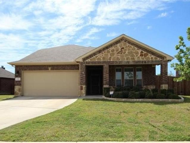 1300 NW Cheyenne Dr, Aubrey, TX 76227