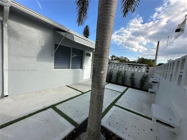 1300 NW 7th Ter, Fort Lauderdale, FL 33311 | MLS #A11757
