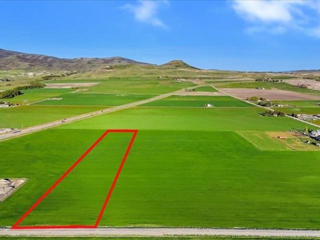1300 N 6000 W, Petersboro, UT 84325