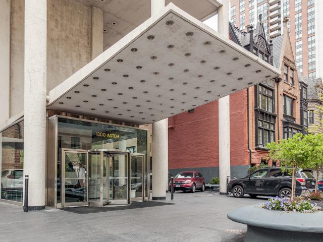 1300 N Astor Street # 25C