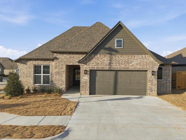 1300 N Beech St, Broken Arrow, OK 74012