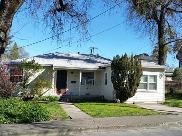 1300 N Forbes St, Lakeport, CA 95453