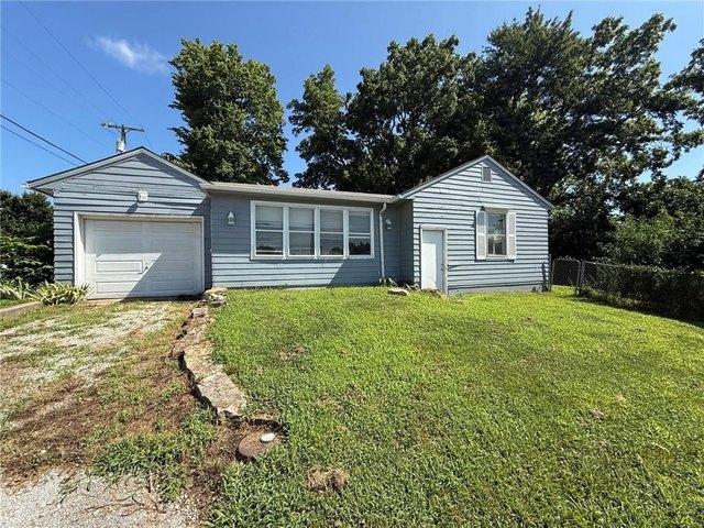 1300 N State Route 7 Hwy, Pleasant Hill, MO 64080