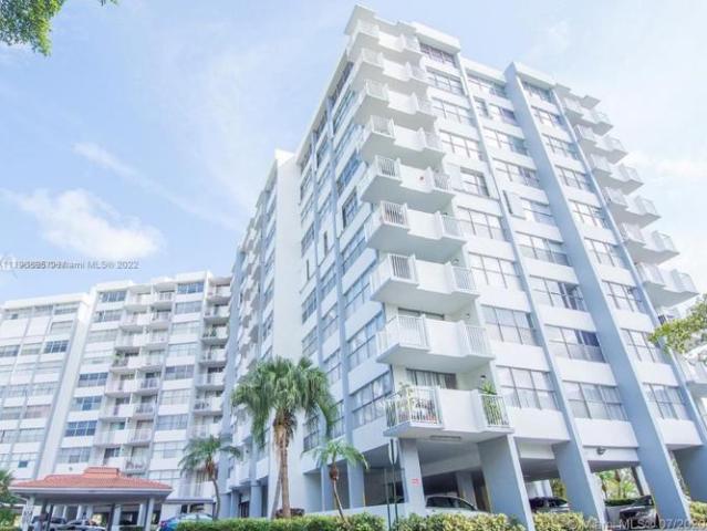 1300 NE Miami Gardens Dr #501E Miami, FL 33179