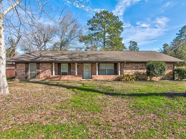 1300 Northwood Dr, Jasper, TX 75951