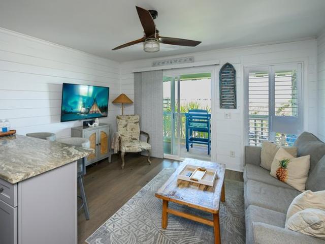 1300 Ocean Blvd Unit 337, Isle of Palms, SC 29451