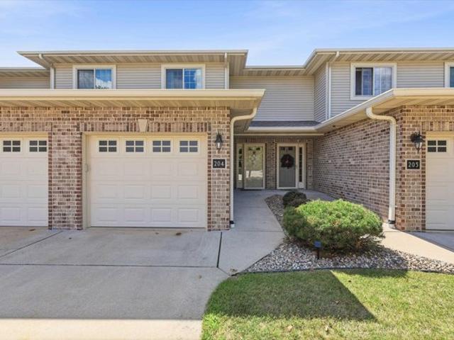 1300 Alpine Dr Unit 204, Green Bay, WI 54311
