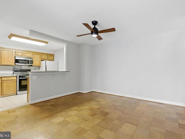 1300 Army Navy Drive # 815