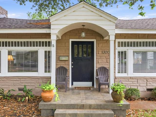 1300 Buck Avenue