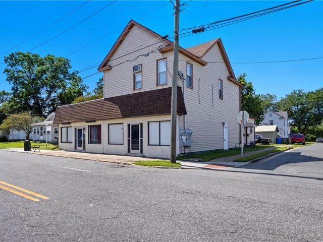 1300 Bainbridge BLVD
