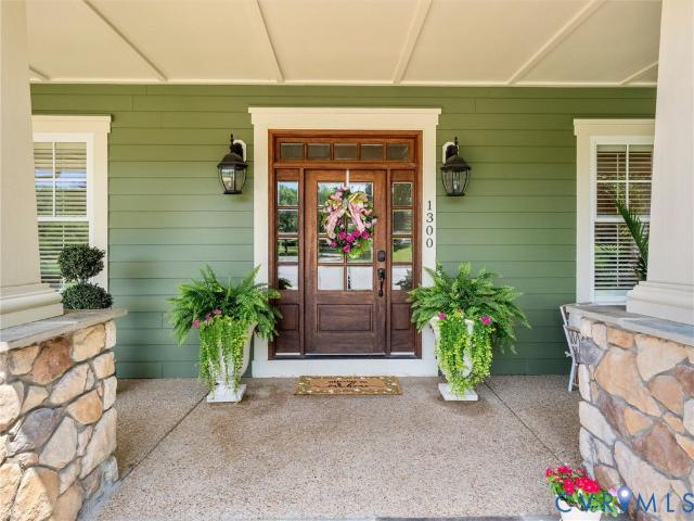 1300 Baltrey Lane